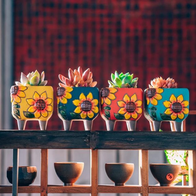 15 Cheerful & Colorful Planter Designs Perfect For Spring
