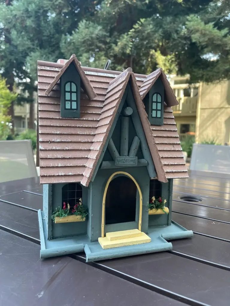 16 Beautiful Birdhouse Designs That Will Invite The Bird Song To Your ...