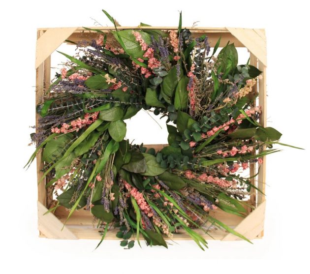 16 Refreshing Natural Spring Wreath Designs That Will Dazzle You