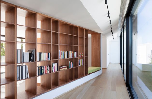 17 Elegant Modern Hall Interior Designs For Any Home