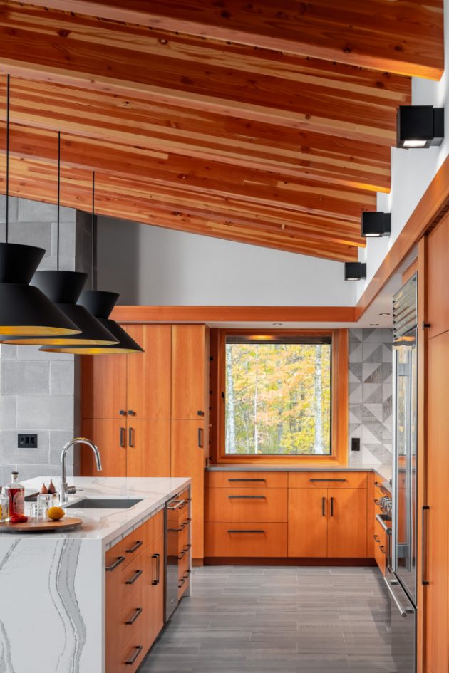 15 Stunning Rustic Kitchen Interiors You're Gonna Love