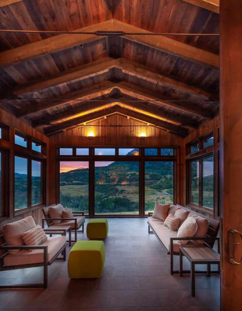 16 Superior Rustic Sunroom Designs With Amazing Views