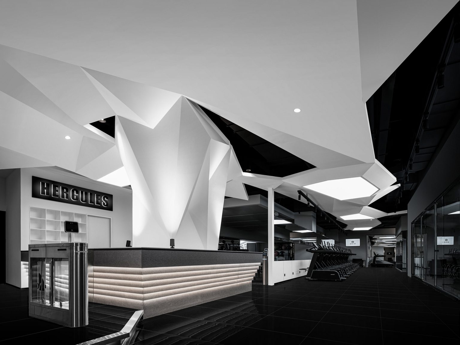 Hercules Fitness by Cun FF Fang Fei in Kunming, China