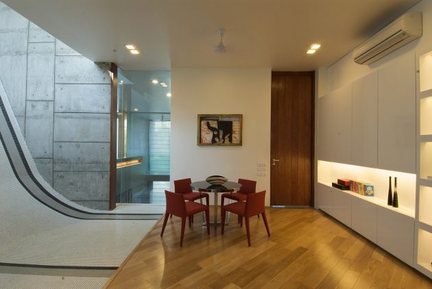 Poona House by Rajiv Saini in Mumbai, India
