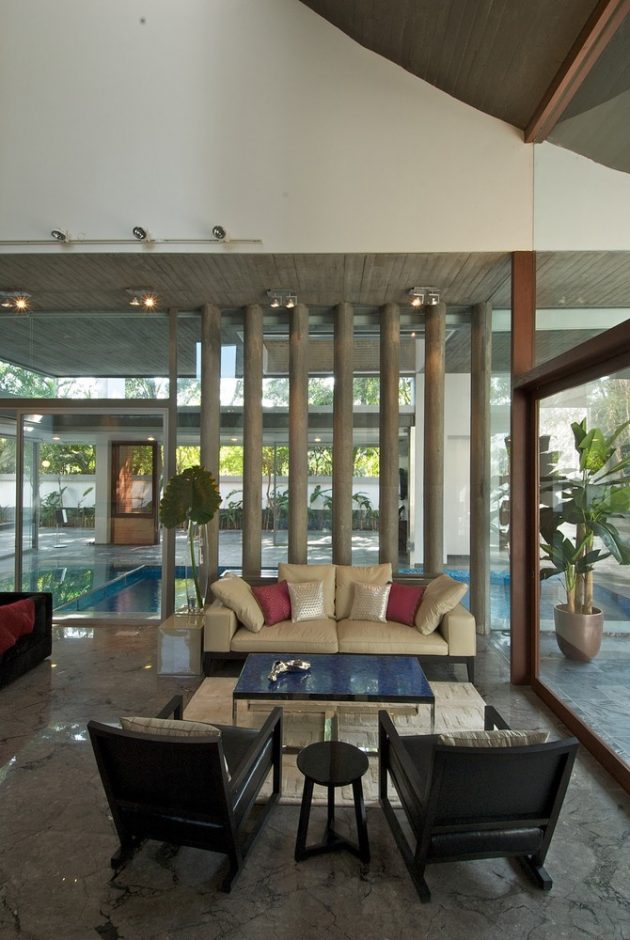 Poona House by Rajiv Saini in Mumbai, India