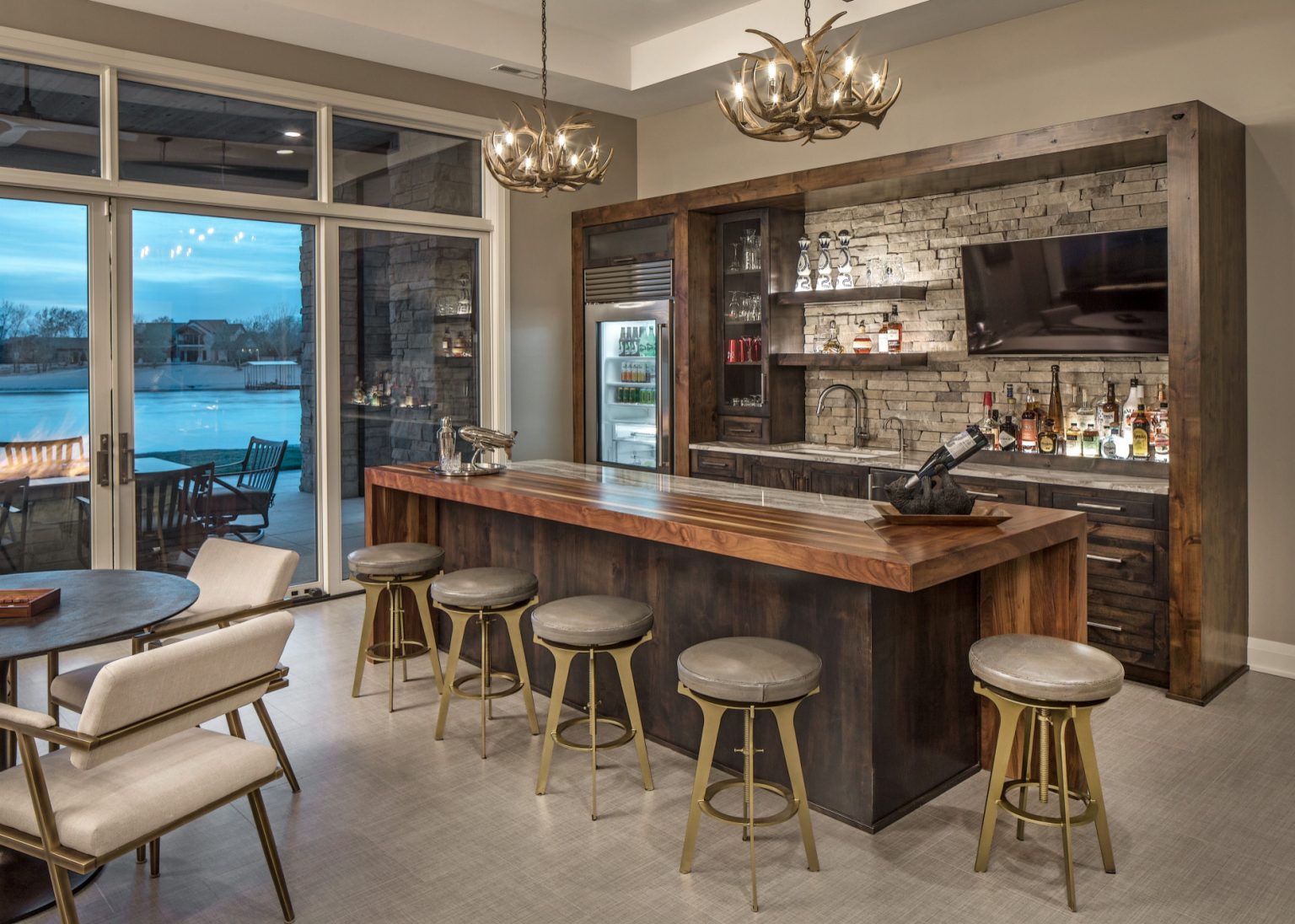 15 Awesome Rustic Home Bar Designs You Will Enjoy