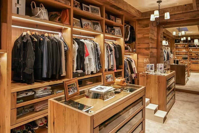 16 Superb Rustic Closet Designs That Will Finally Bring Order To Your ...
