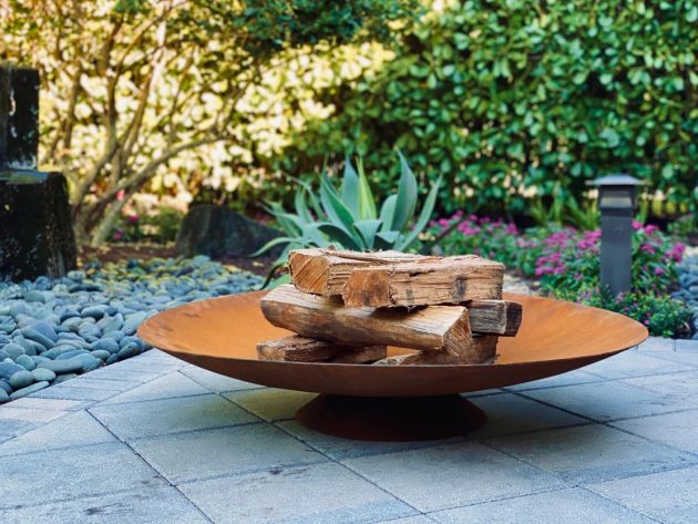 17 Practical & Stylish Fire Pit Designs That Are Portable
