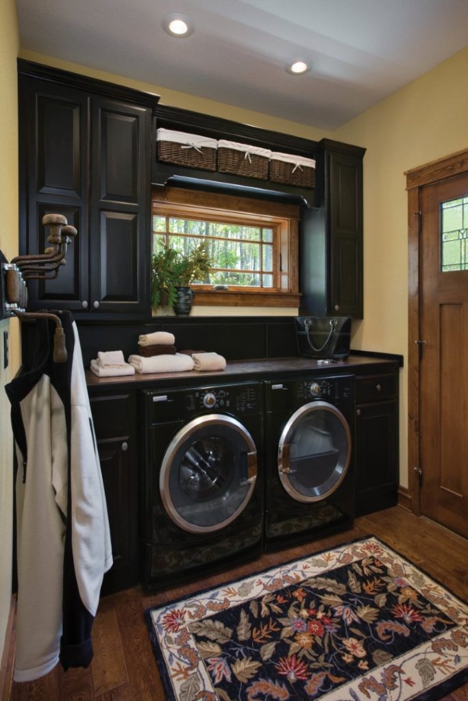 18 Practically Elegant Rustic Laundry Room Interiors