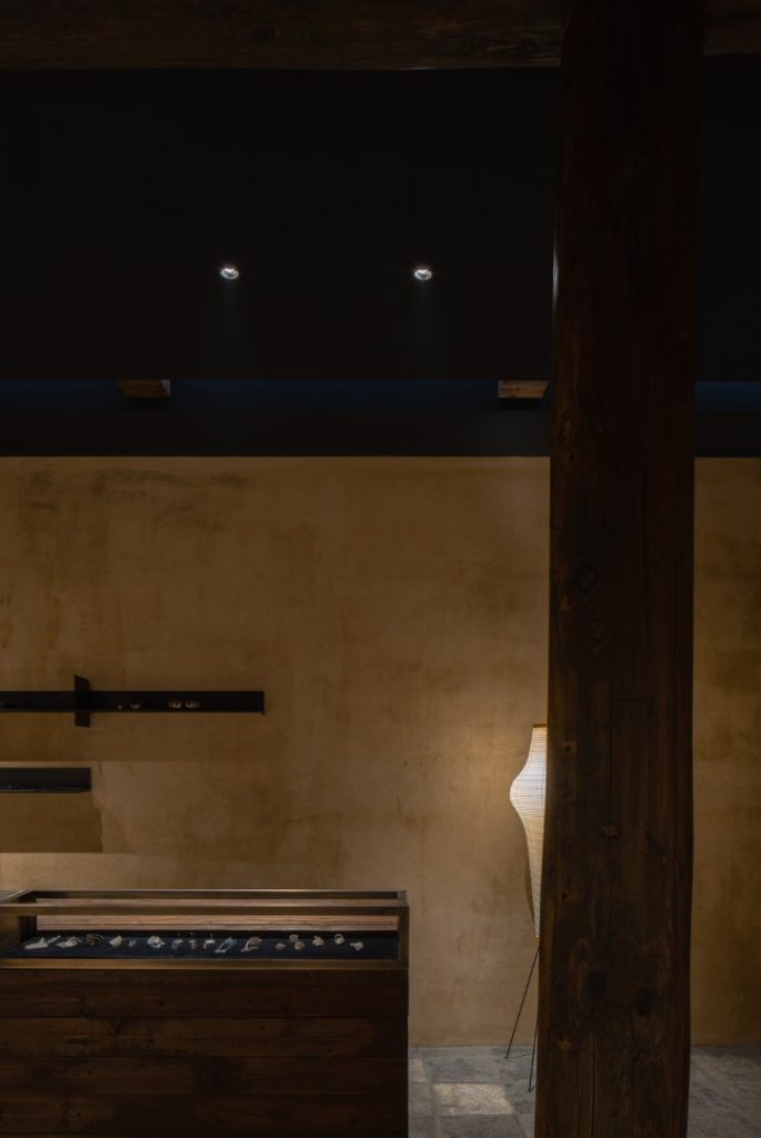 hug x UMA WANG - A new concept jewelry store by ATMOSPHERE Architects