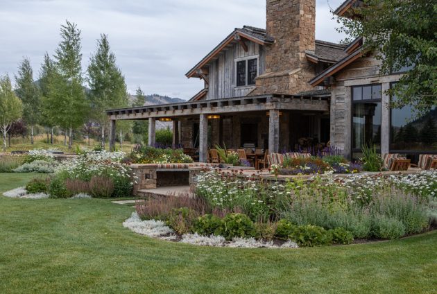 16 Majestic Rustic Landscape Designs That Will Take Your Breath Away