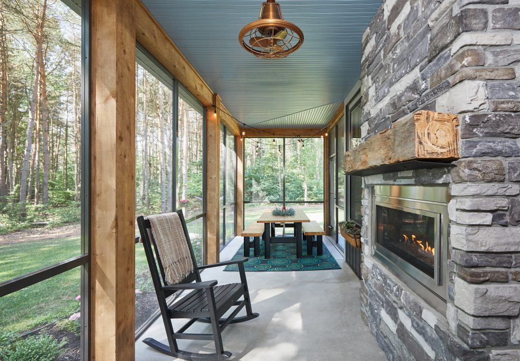 18 Phenomenal Rustic Porch Designs That Will Make You Drool