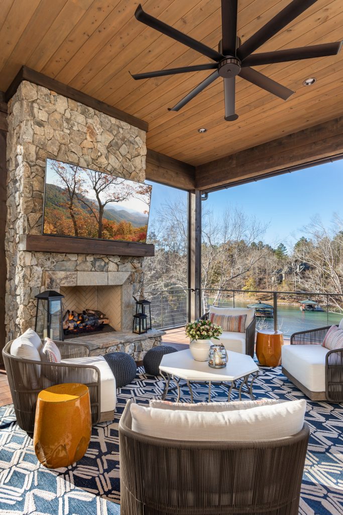 18 Phenomenal Rustic Porch Designs That Will Make You Drool