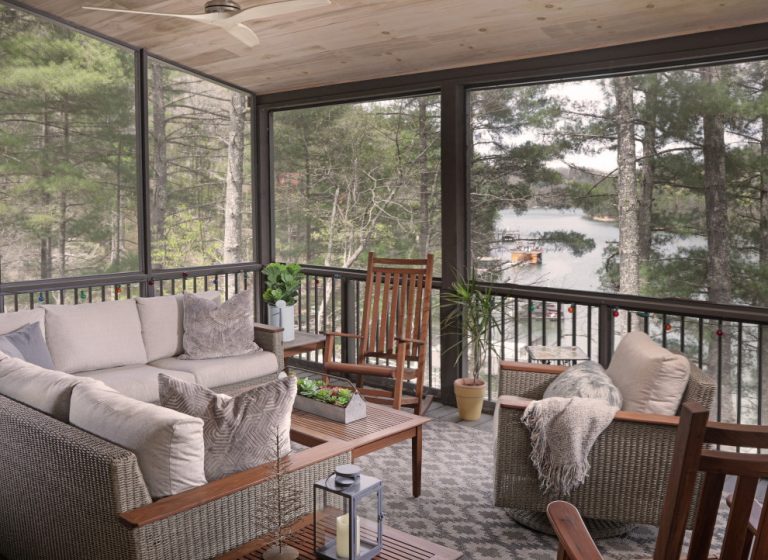 18 Phenomenal Rustic Porch Designs That Will Make You Drool