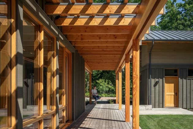 18 Phenomenal Rustic Porch Designs That Will Make You Drool