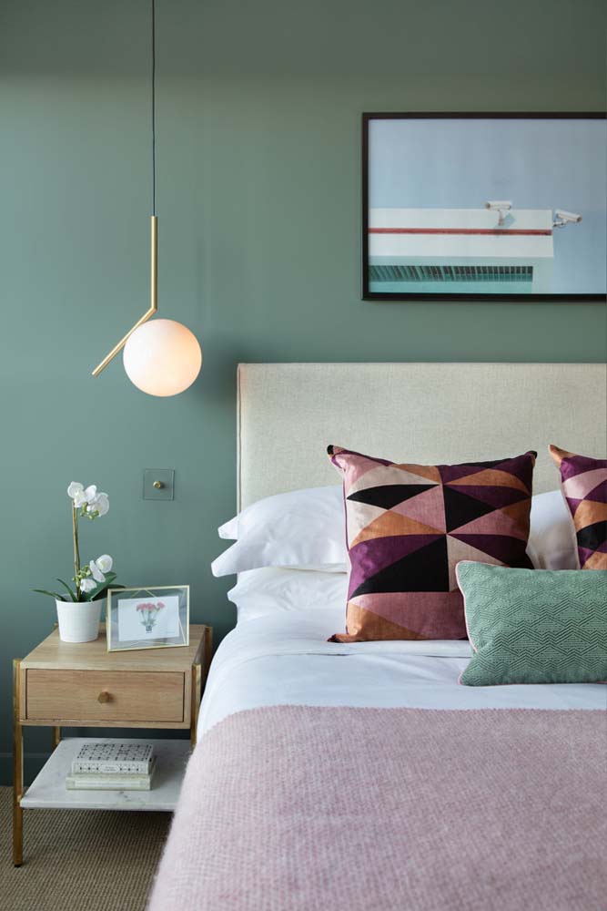 Which Colors Match Green Color and How to Use Them In the Decor