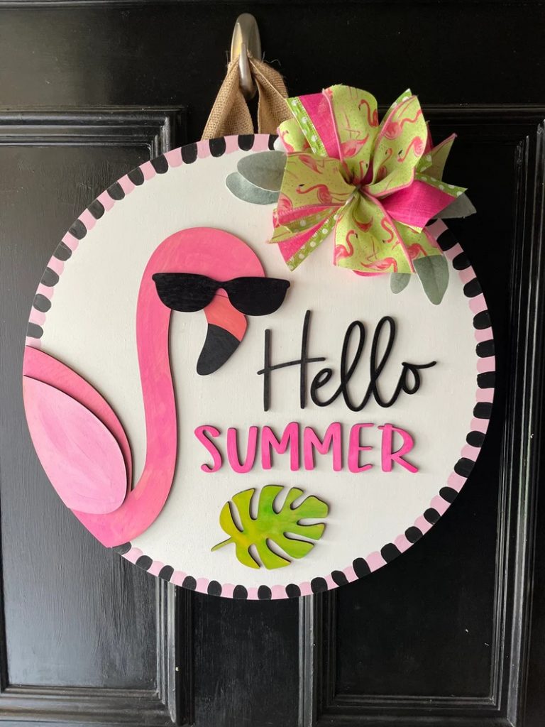 20 Refreshing Summer Wreath Designs to Hang After the 4th of July