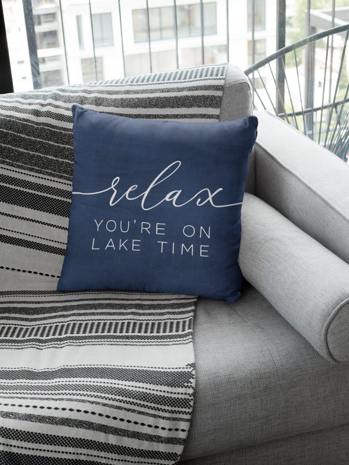 17 Terrific Summer Pillow Designs That Will Remind You It Is Still Summer