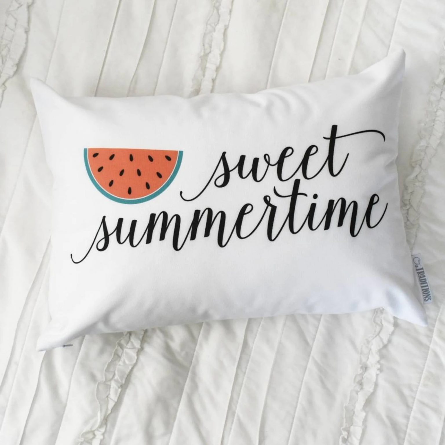 17 Terrific Summer Pillow Designs That Will Remind You It Is Still Summer