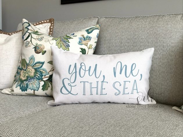 17 Terrific Summer Pillow Designs That Will Remind You It Is Still Summer