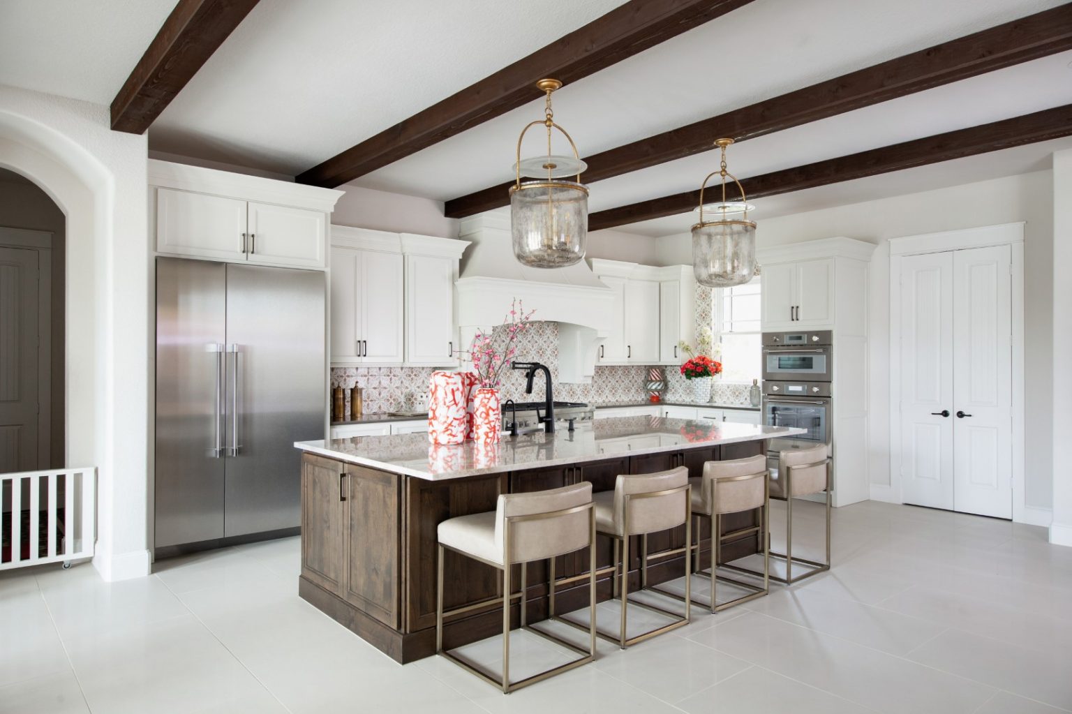 18 Lavish Mediterranean Kitchen Designs With A Modern Taste