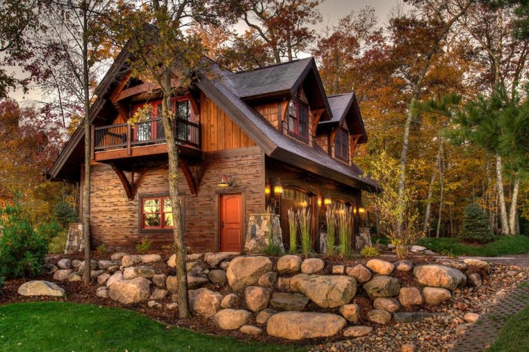 20 Amazing Rustic Garage Exterior Designs That Simply Fit In