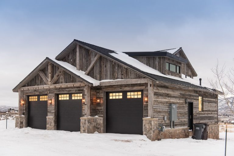 20 Amazing Rustic Garage Exterior Designs That Simply Fit In