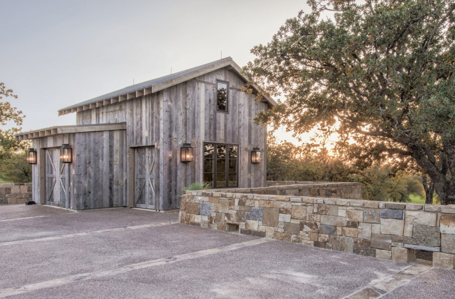 20 Amazing Rustic Garage Exterior Designs That Simply Fit In