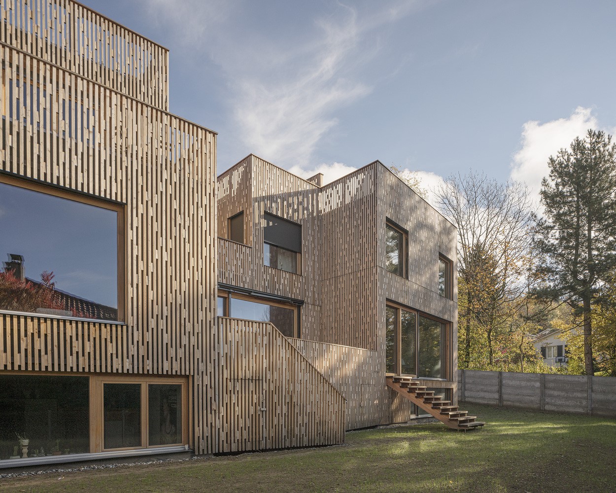3 Attached Houses by PONT12 architectes in Lausanne, Switzerland