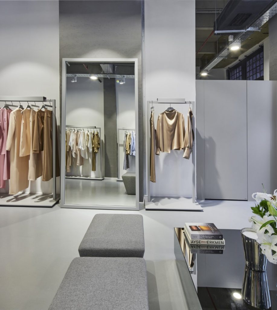 A Simple and Functional Store Design: TAGG Galataport in Istanbul