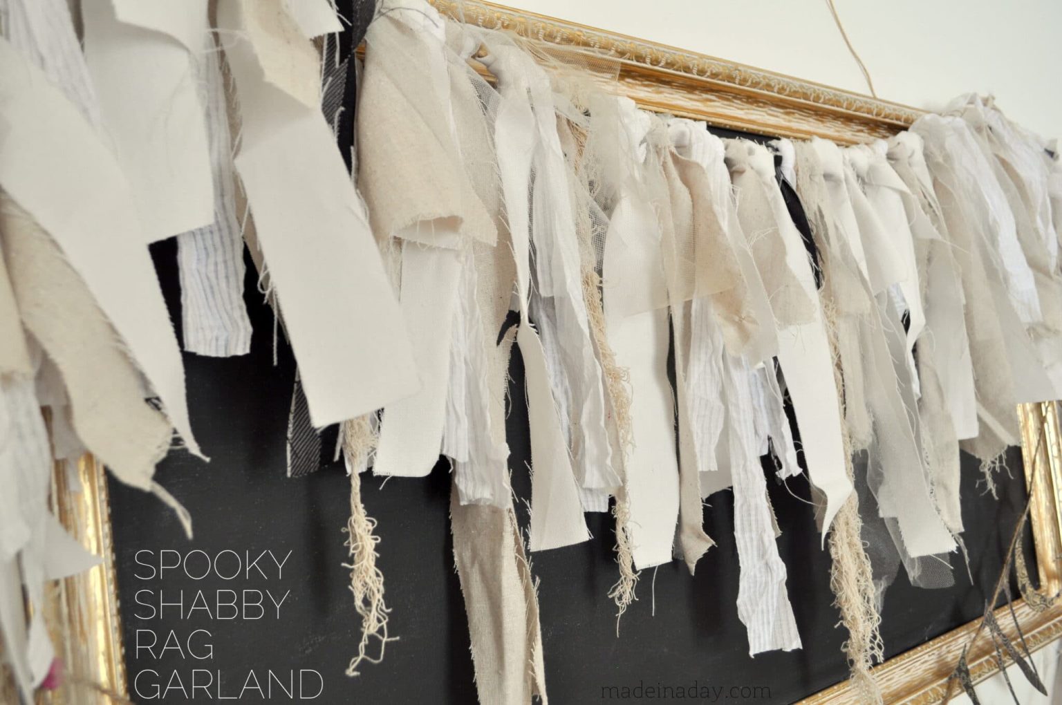 14 Freaky DIY Halloween Garland Projects You Should Try This October