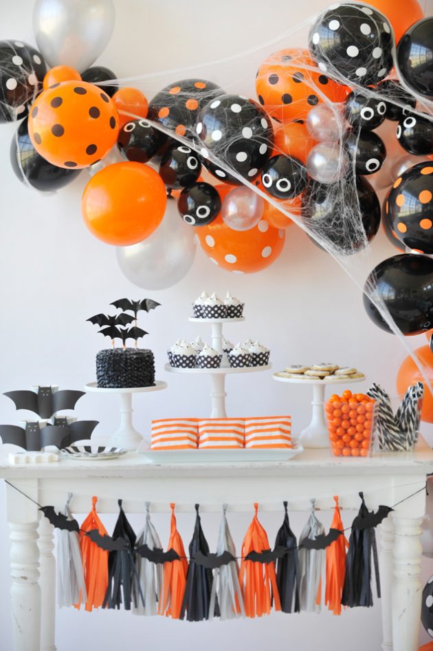 14 Freaky DIY Halloween Garland Projects You Should Try This October