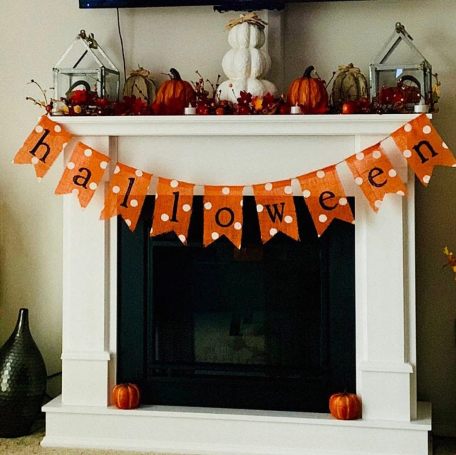 15 Awesome Halloween Banner Designs For A Spooky Touch To Your Décor