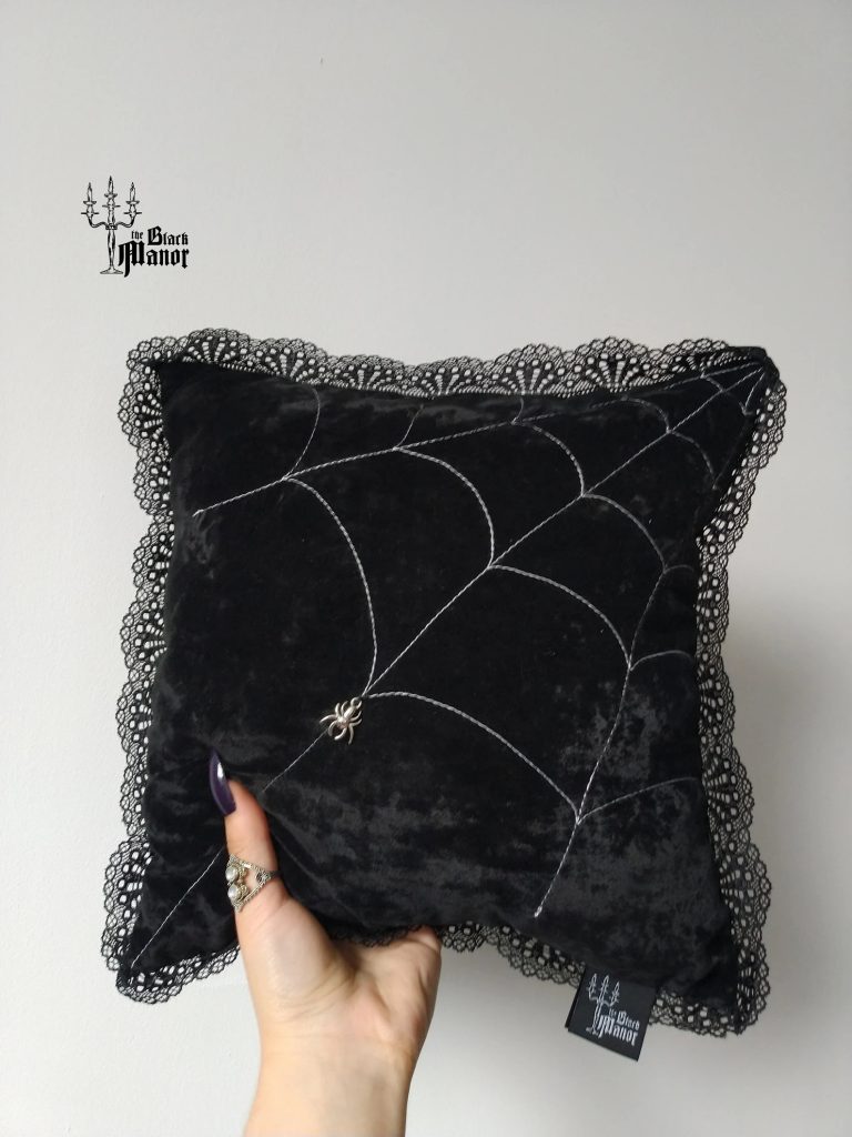 15 Super Spooky Halloween Pillow Designs That You're Going To Adore