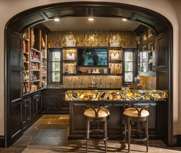 16 Sublime Mediterranean Home Bar Designs You Will Want