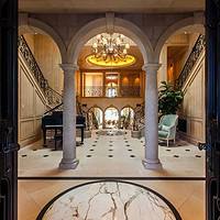 15 Extremely Luxury Entry Hall Designs With Stairs