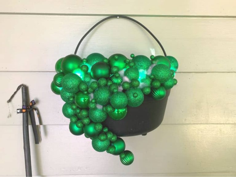 16 Wicked Halloween Crafts You Need To Make Now