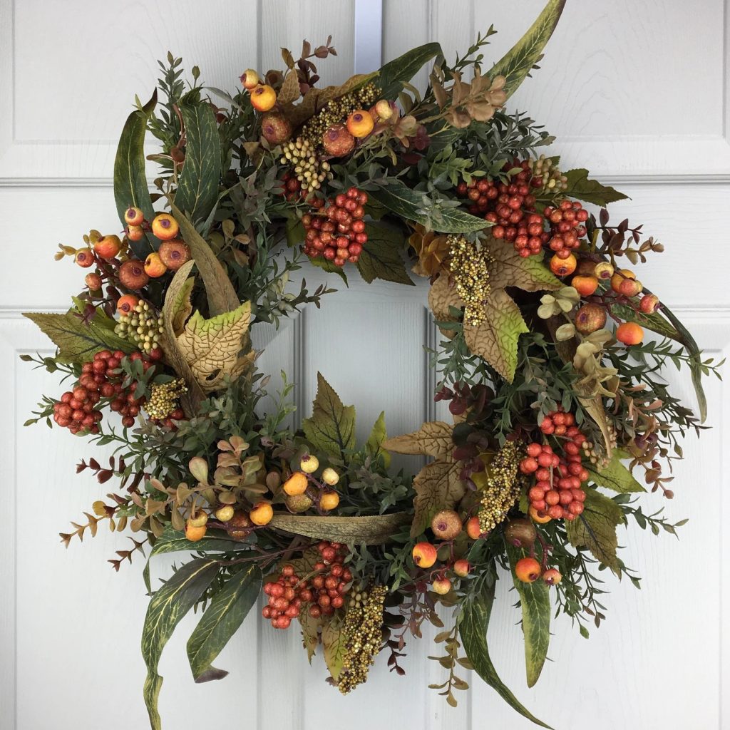 17 Beautiful Fall Wreath Designs With Warm Hues