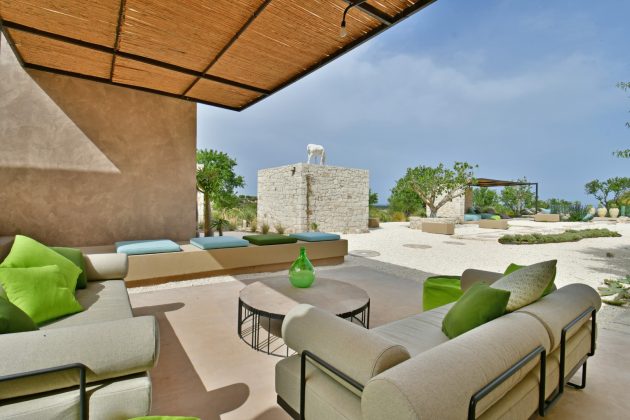 18 Fabulous Mediterranean Patio Designs That Will Feed Your Soul