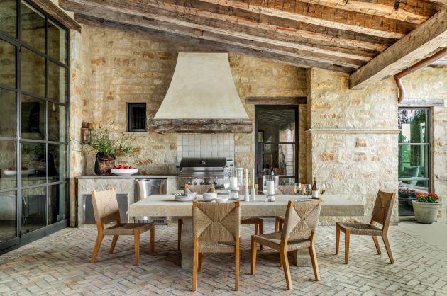 18 Fabulous Mediterranean Patio Designs That Will Feed Your Soul