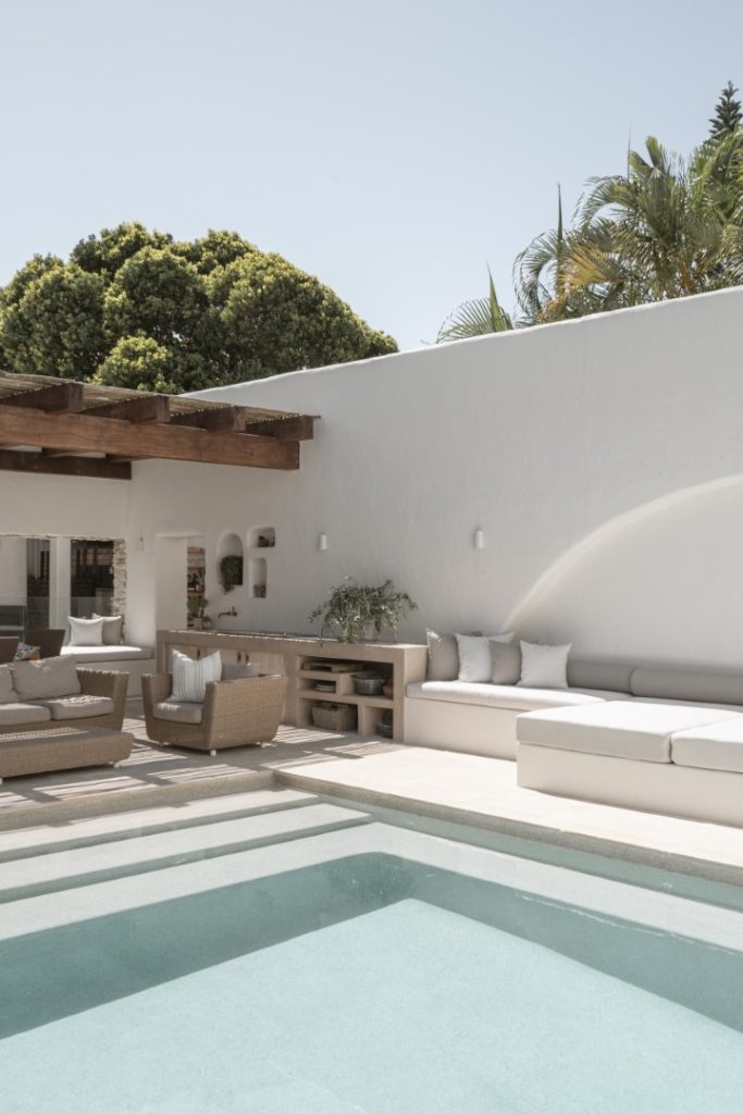 20 Mesmerizing Mediterranean Swimming Pool Designs You Will Obsess Over