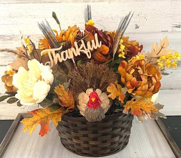 15 Fantastic Thanksgiving Centerpiece Designs For Your Table Décor
