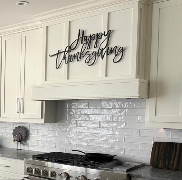 16 Adorable Thanksgiving Sign Designs For Every Corner Of Your Home
