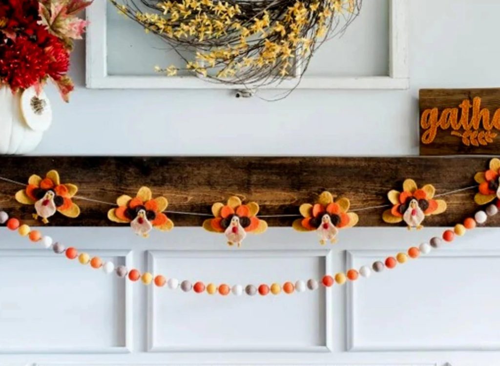 16 Delightful Thanksgiving Garland Designs You Can't Resist