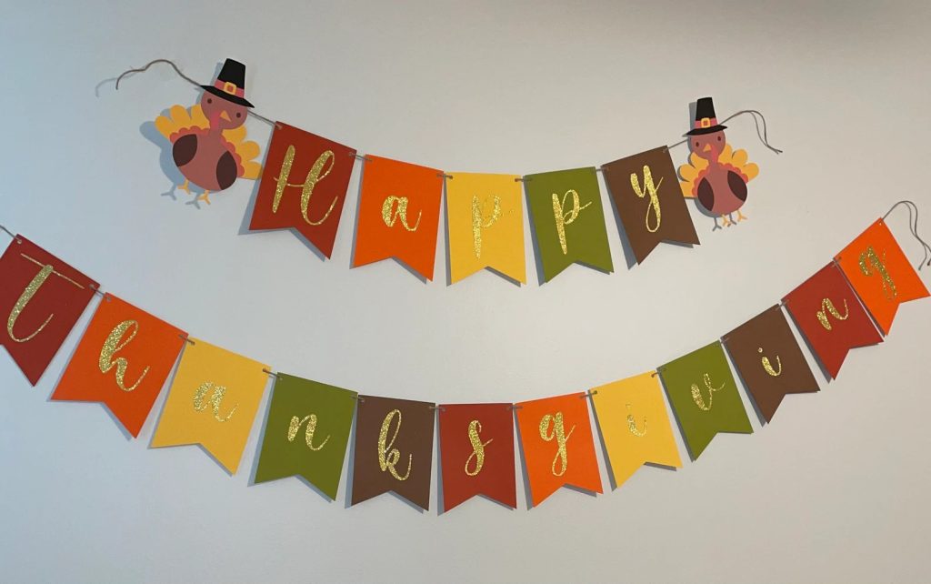 16 Heartwarming Thanksgiving Banner Designs You Must See