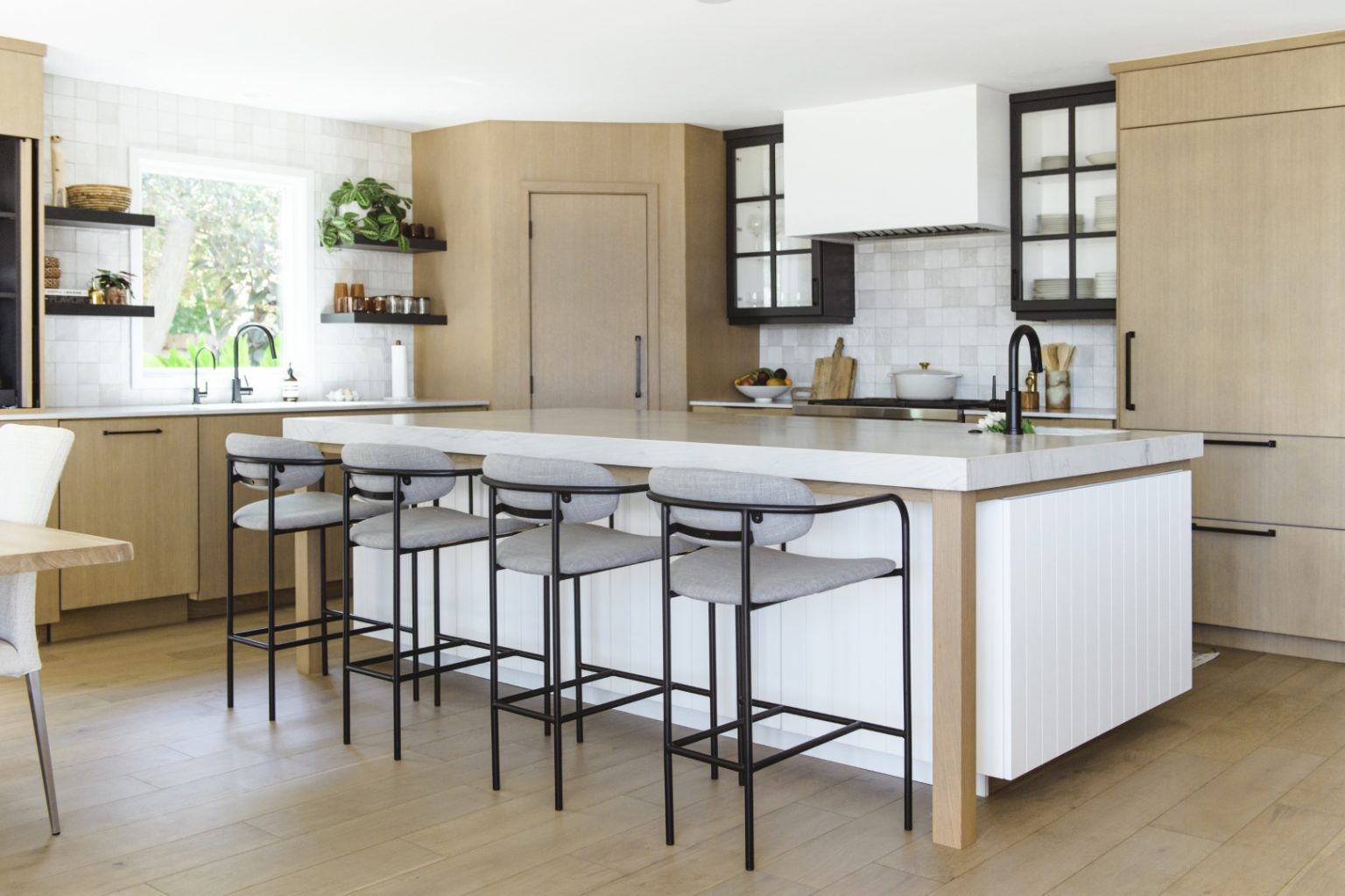 17 Delightful Scandinavian Kitchen Interiors That Will Fascinate You