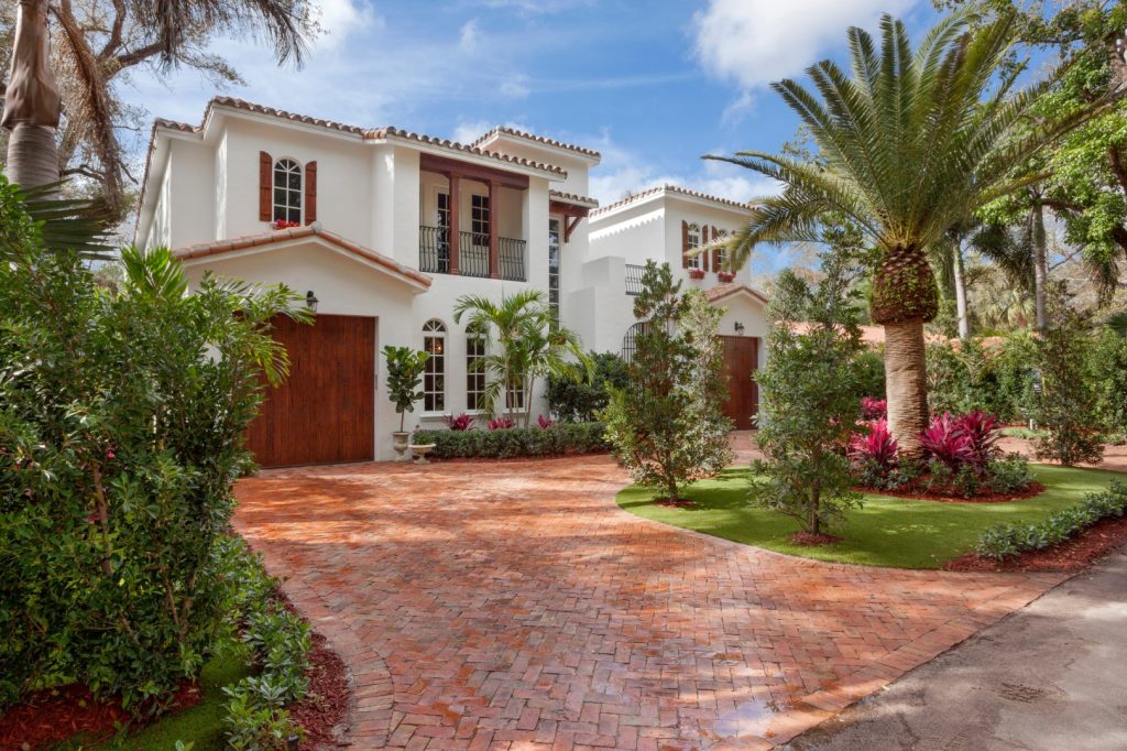 17 Monumental Mediterranean Home Exterior Designs You Will Fall In Love ...