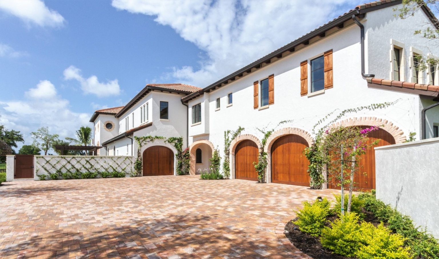 18 Brilliant Mediterranean Garage Designs For Your Inspiration