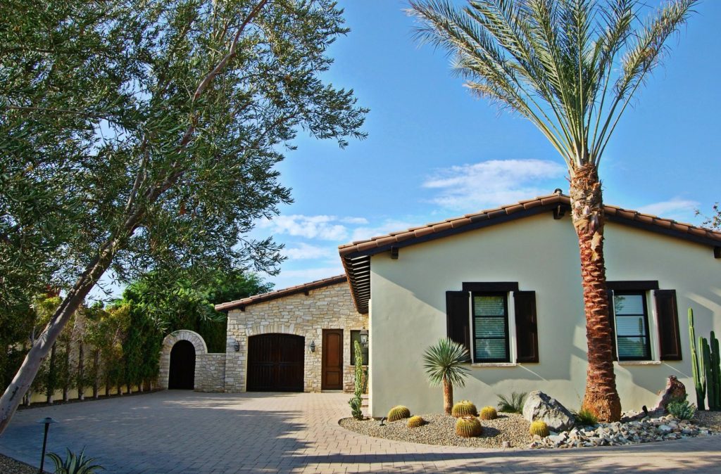 18 Brilliant Mediterranean Garage Designs For Your Inspiration