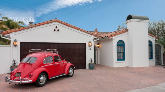 18 Brilliant Mediterranean Garage Designs For Your Inspiration